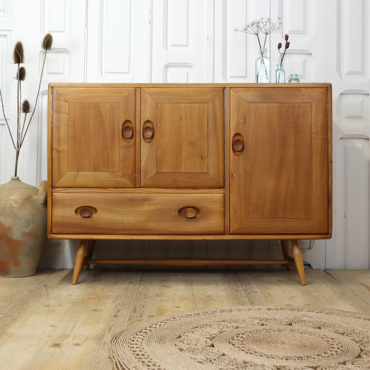 Vintage Ercol Model 467 Windsor Sideboard 0103m – Mustard Vintage