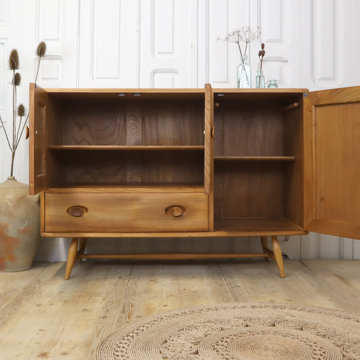 Vintage Ercol Model 467 Windsor Sideboard 0103m – Mustard Vintage