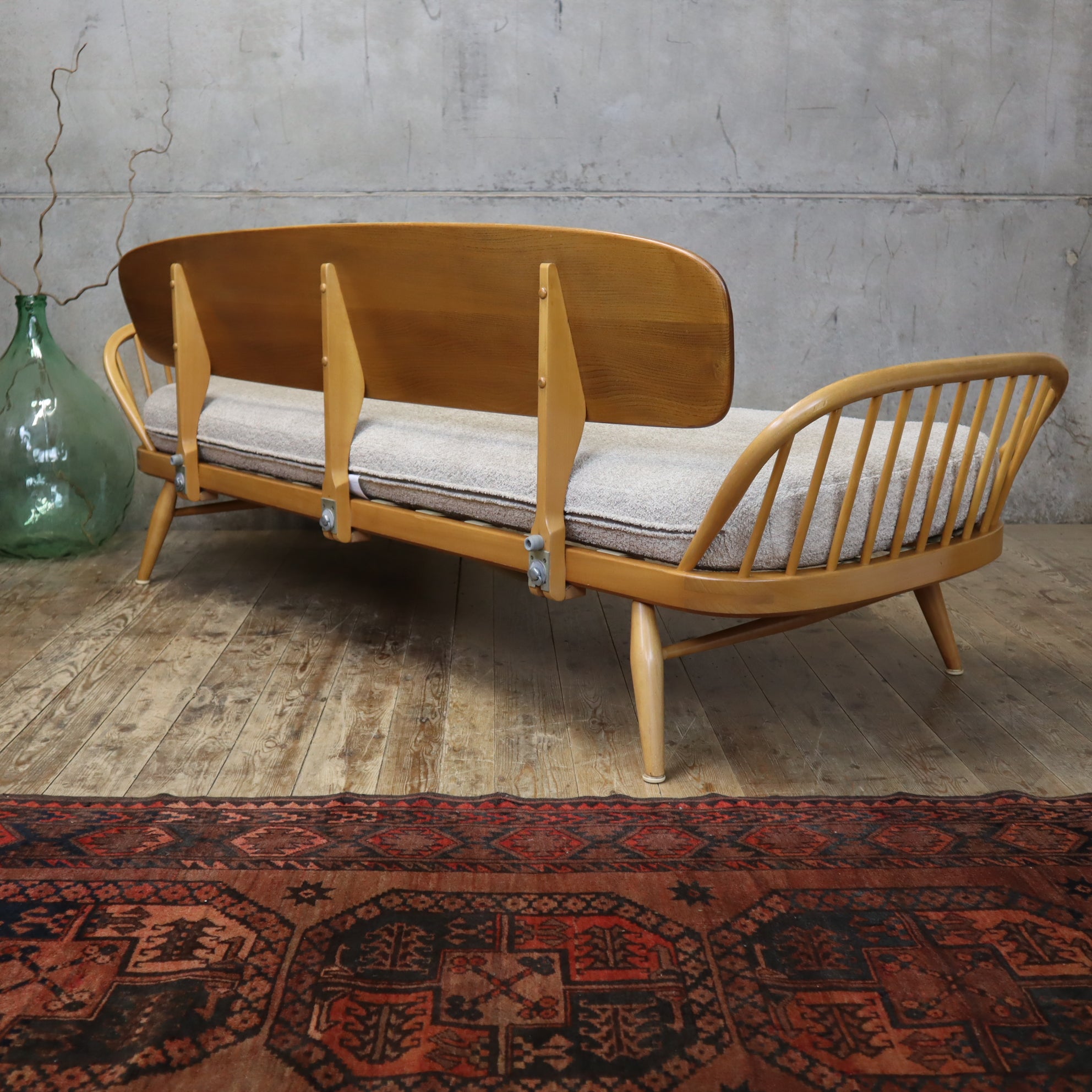 Mid Century Ercol 'Model 355' Studio Couch / Day Bed - 2906j – Mustard ...
