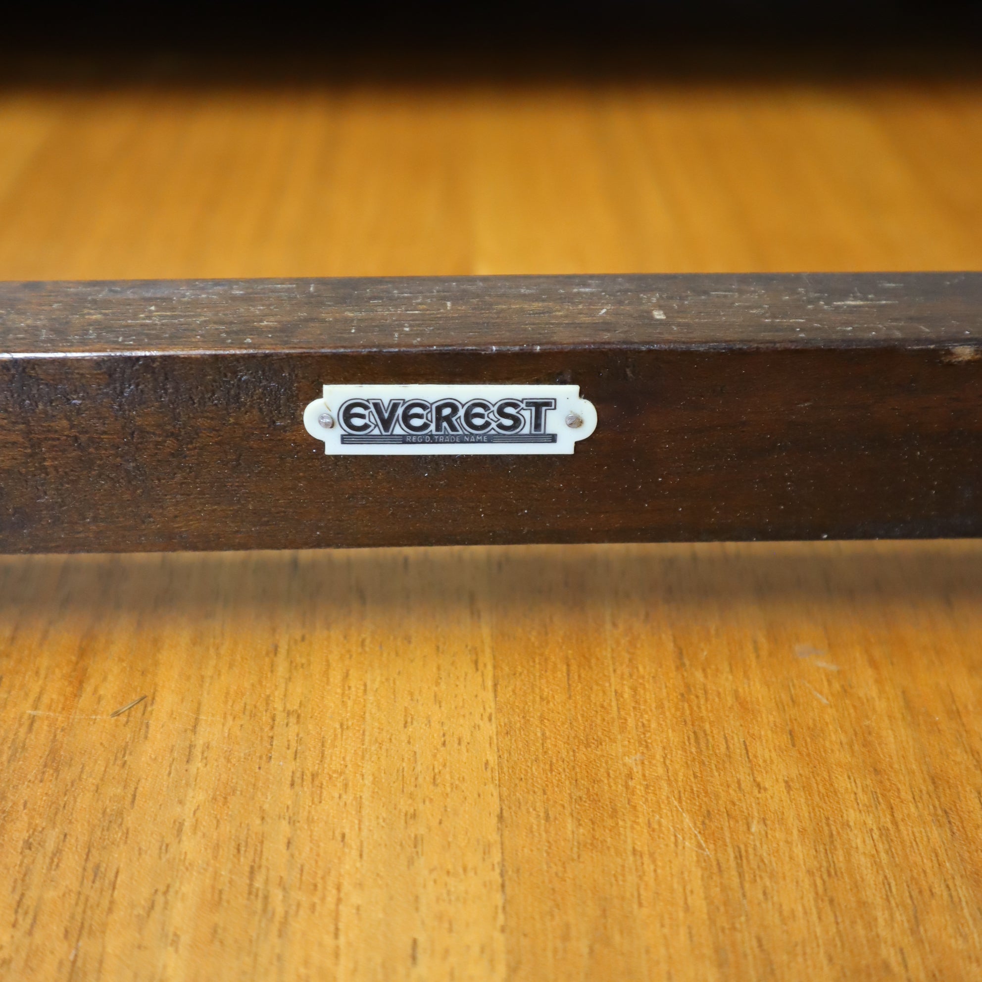 Mid Century Everest Extending Dining Table - 1708c – Mustard Vintage