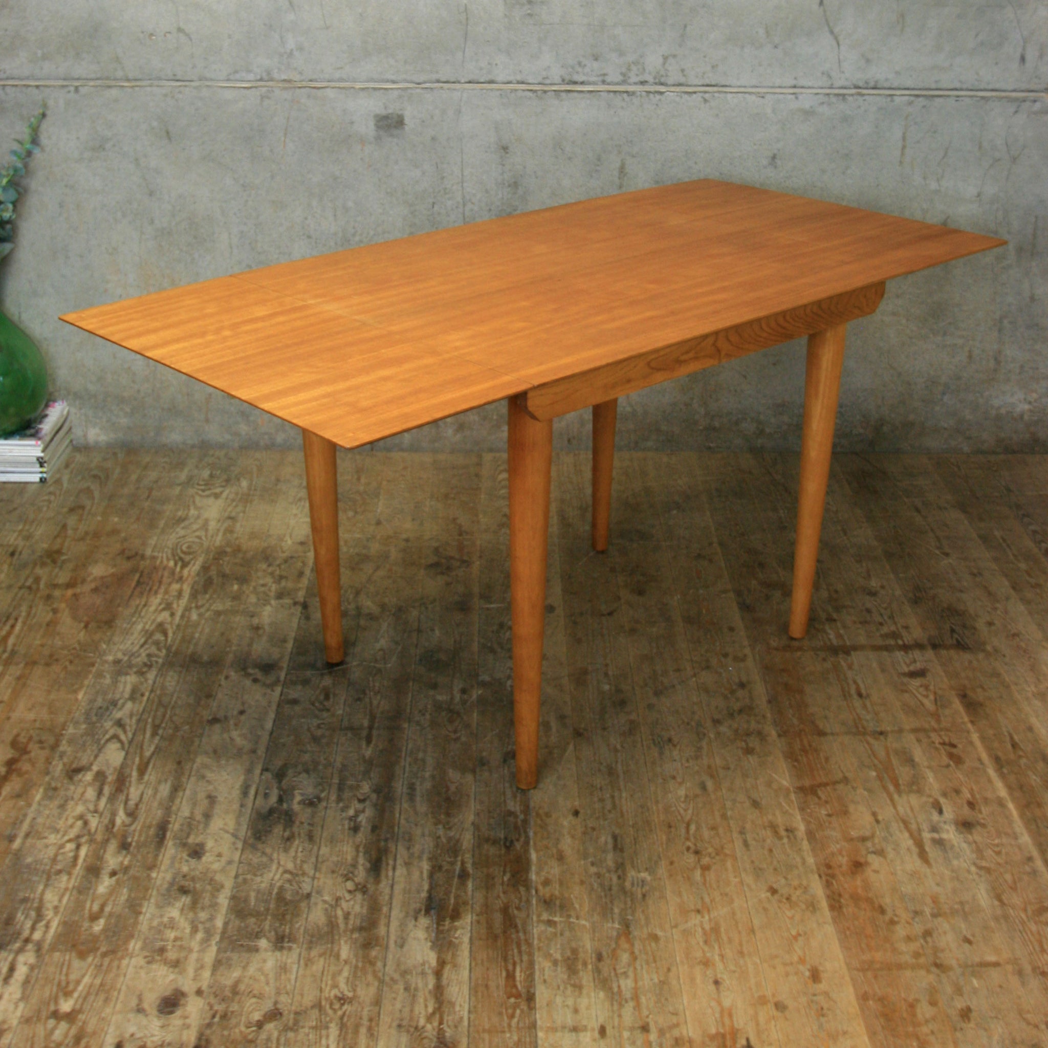 Meredew Mid Century Drop Leaf Dining Table - 2811k – Mustard Vintage