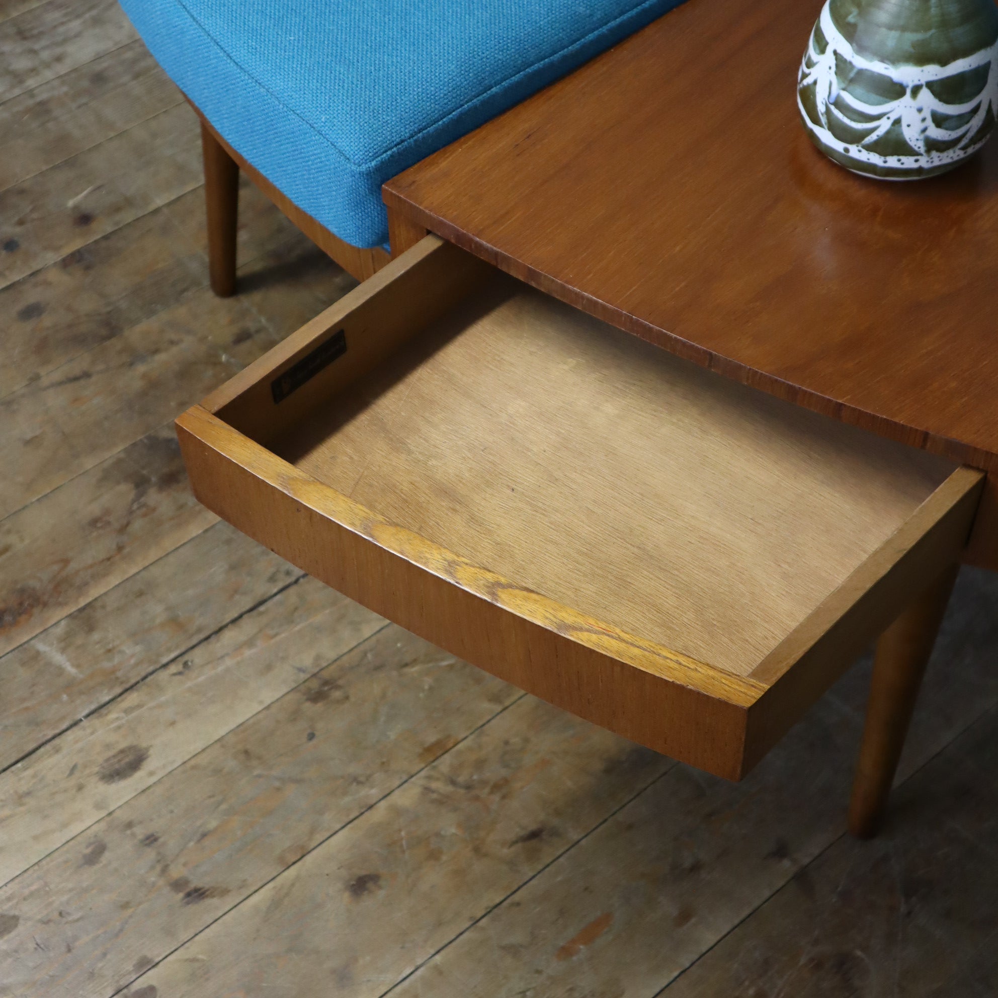 Mid Century Chippy Heath Curved Upholstered Telephone Seat - 2705i ...