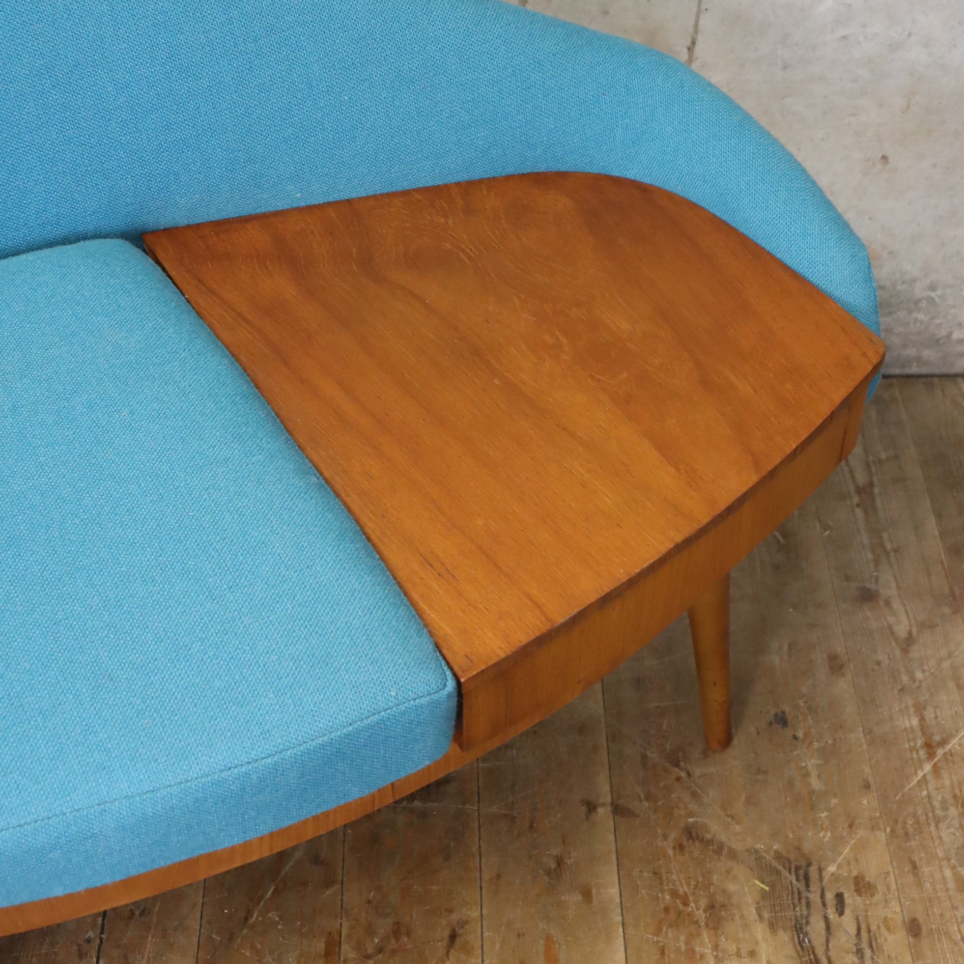 Mid Century Chippy Heath Curved Upholstered Telephone Seat - 2705i ...