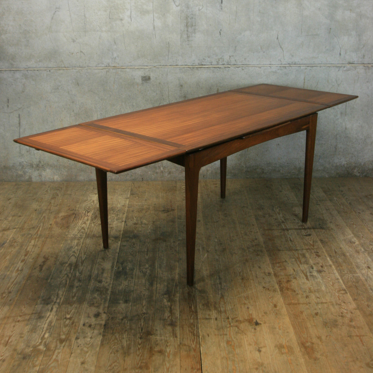 Mid Century Younger Extending Dining Table - 0208a – Mustard Vintage