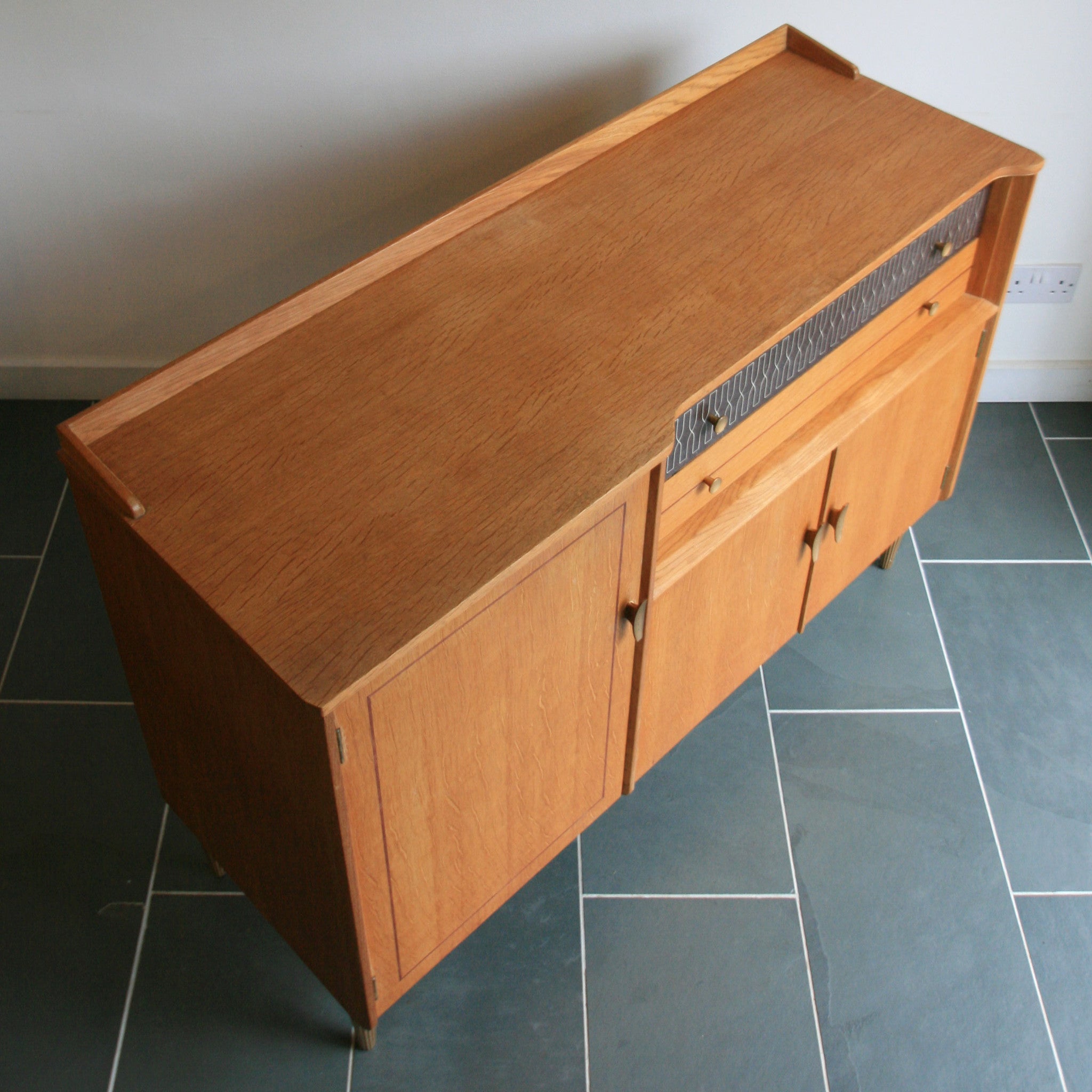 Mid Century Vintage Oak Sideboard – Mustard Vintage