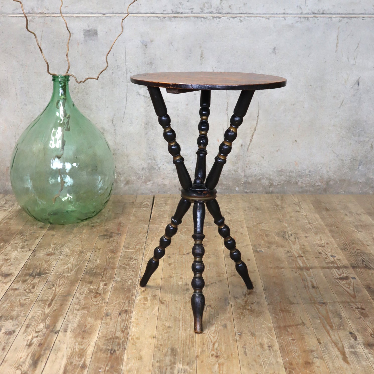 Antique Tripod Oak Bobbin Leg Table - 2402b – Mustard Vintage