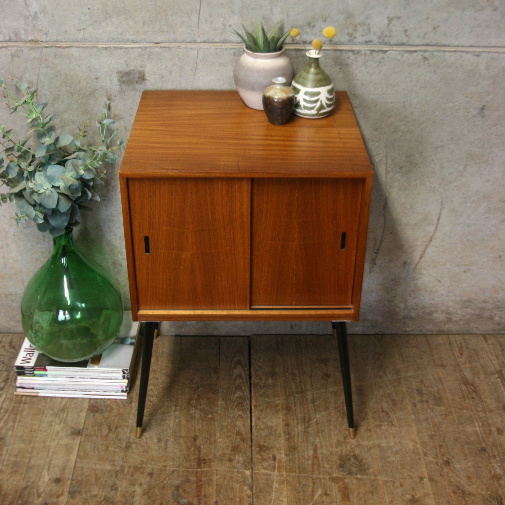 Mid Century LP Vinyl Record Cabinet - 0402l – Mustard Vintage