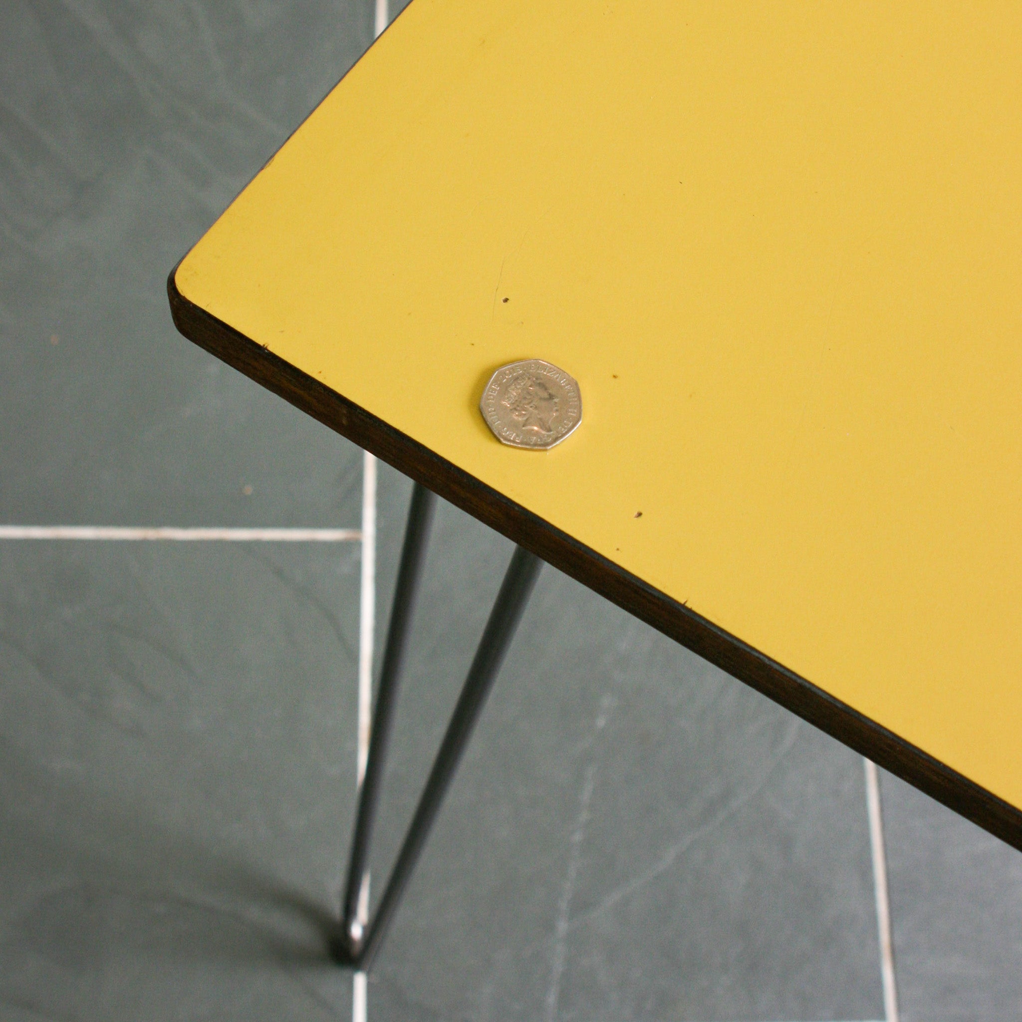 Reclaimed Hairpin Desk / Table - Yellow Top/Steel Legs – Mustard Vintage