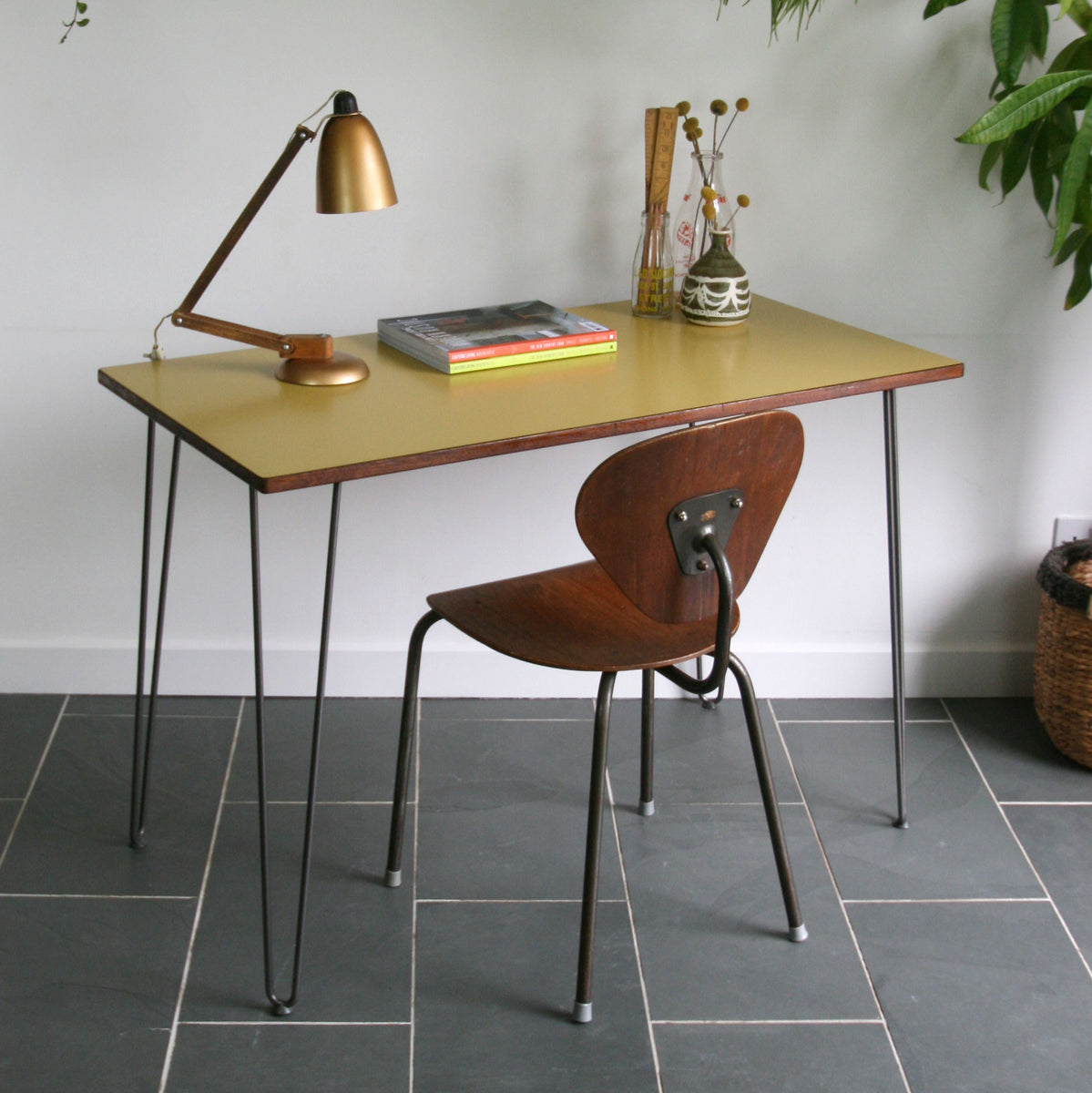 Reclaimed Hairpin Desk / Table - Yellow Top/Steel Legs – Mustard Vintage